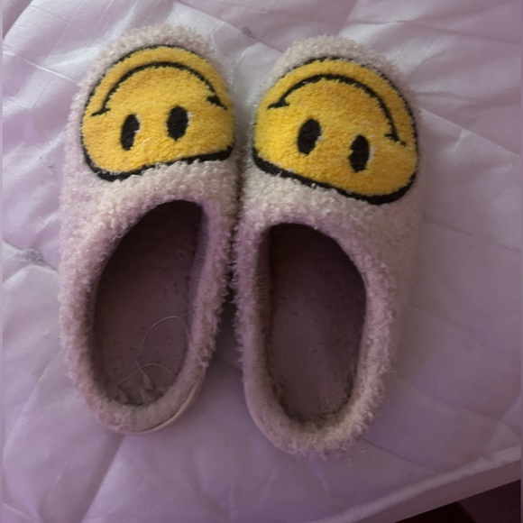 Shoes | Smiley Face Slippers | Poshmark
